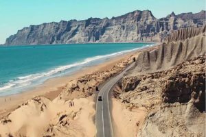 10 Most Beautiful Beaches of Pakistan - LocalWriter PK